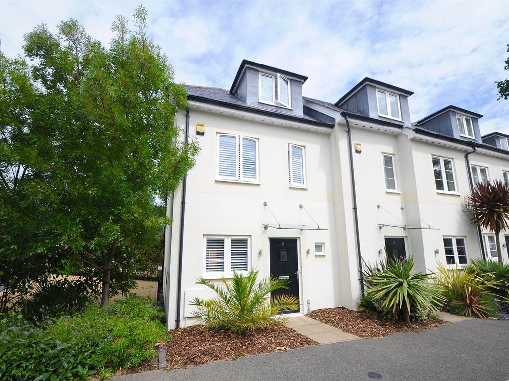 3 Bed Semi Detached House For Sale In Park Close Poole Park Poole