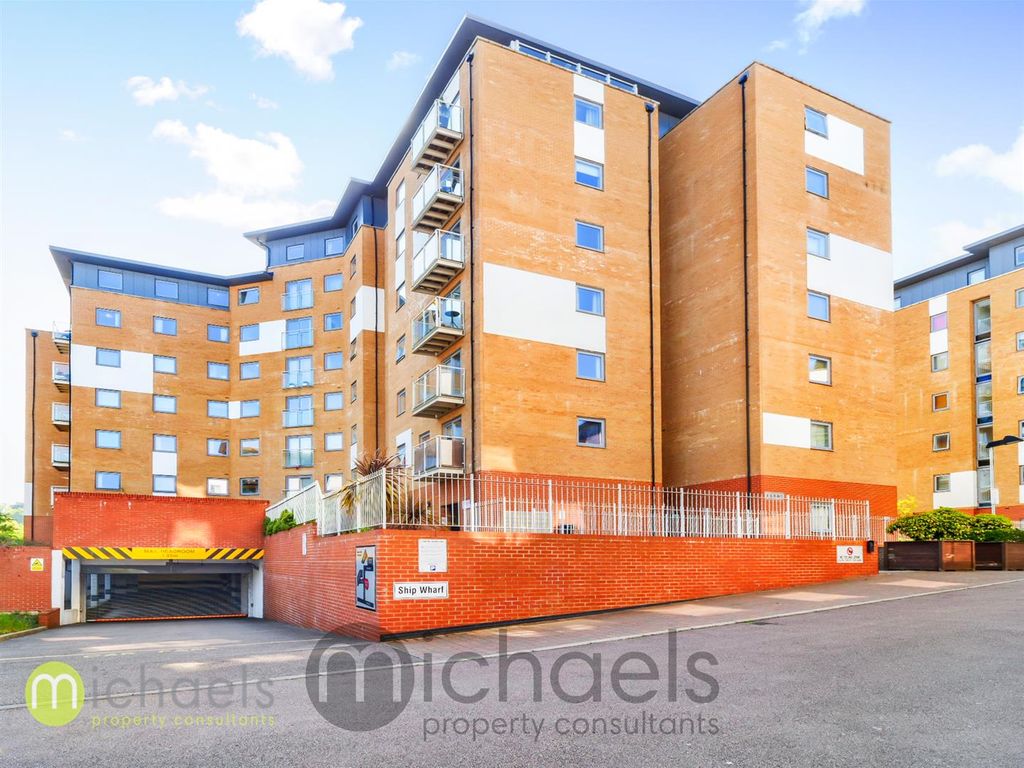 2 bed flat to rent in Keel Point, Ship Wharf, Colchester CO2, £1,100 ...