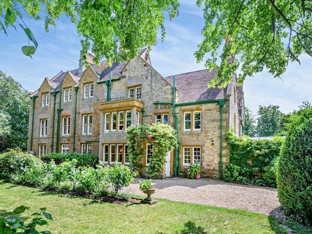 4 bed detached house for sale in The Manor Moreton Pinkney ...