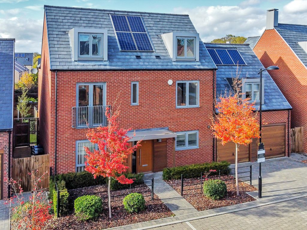 5 bed detached house for sale in One Tree Road, Trumpington, Cambridge ...