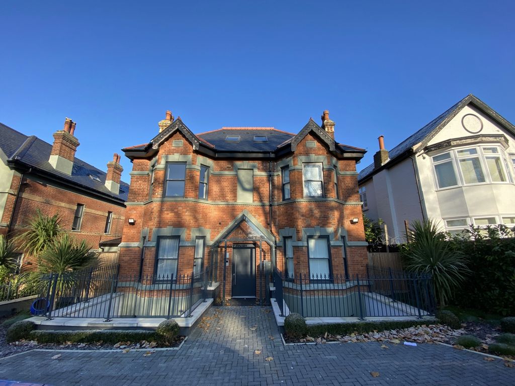 1 bed flat to rent in Chinbrook Road, Grove Park SE12 - Zoopla