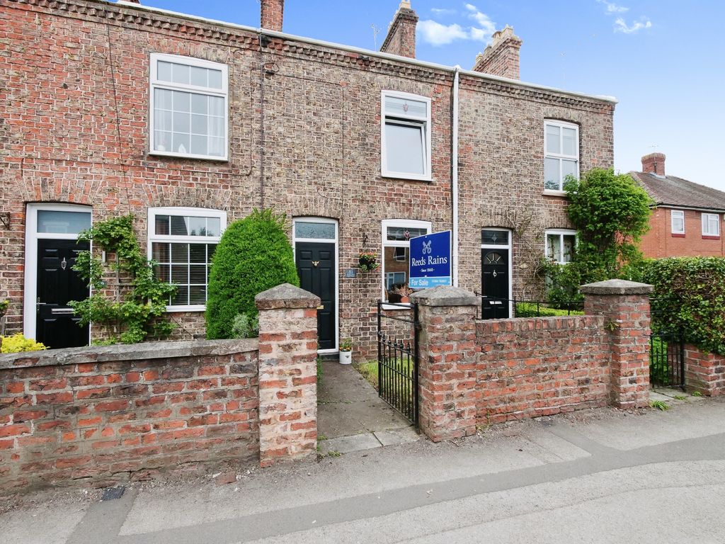 3 bed terraced house for sale in Gale Lane, York, North Yorkshire YO24 ...