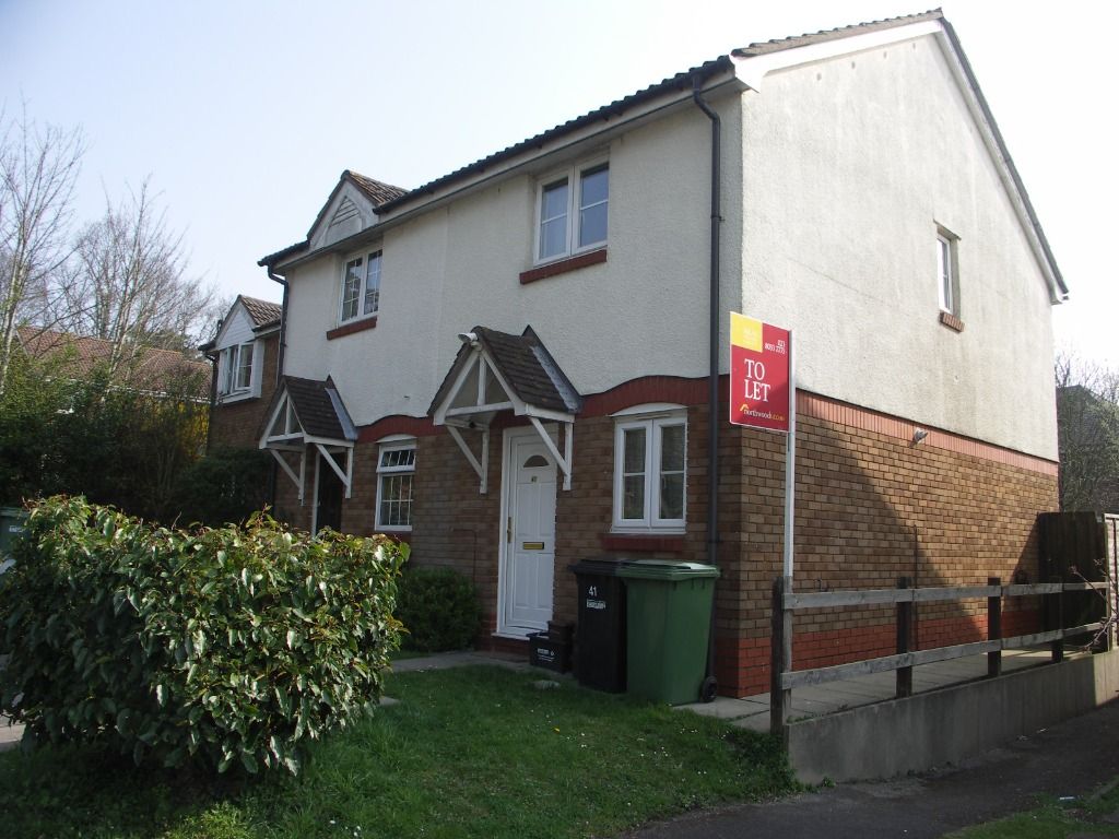 2 Bed End Terrace House To Rent In Devonshire Gardens Burlesdon So31
