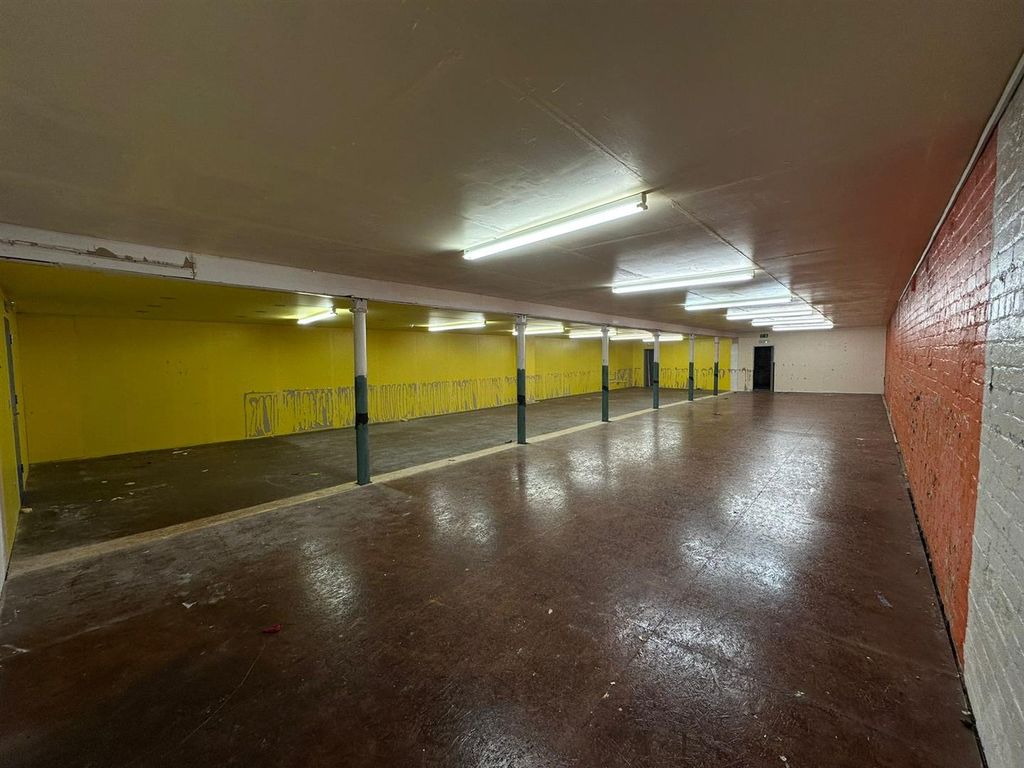 Perseverance Mills, Lokwood Scar, Huddersfield HD4, Light industrial to ...