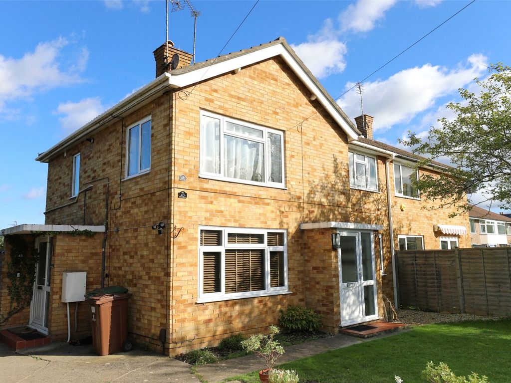 2 bed maisonette to rent in Libertus Road, Cheltenham, Gloucestershire ...