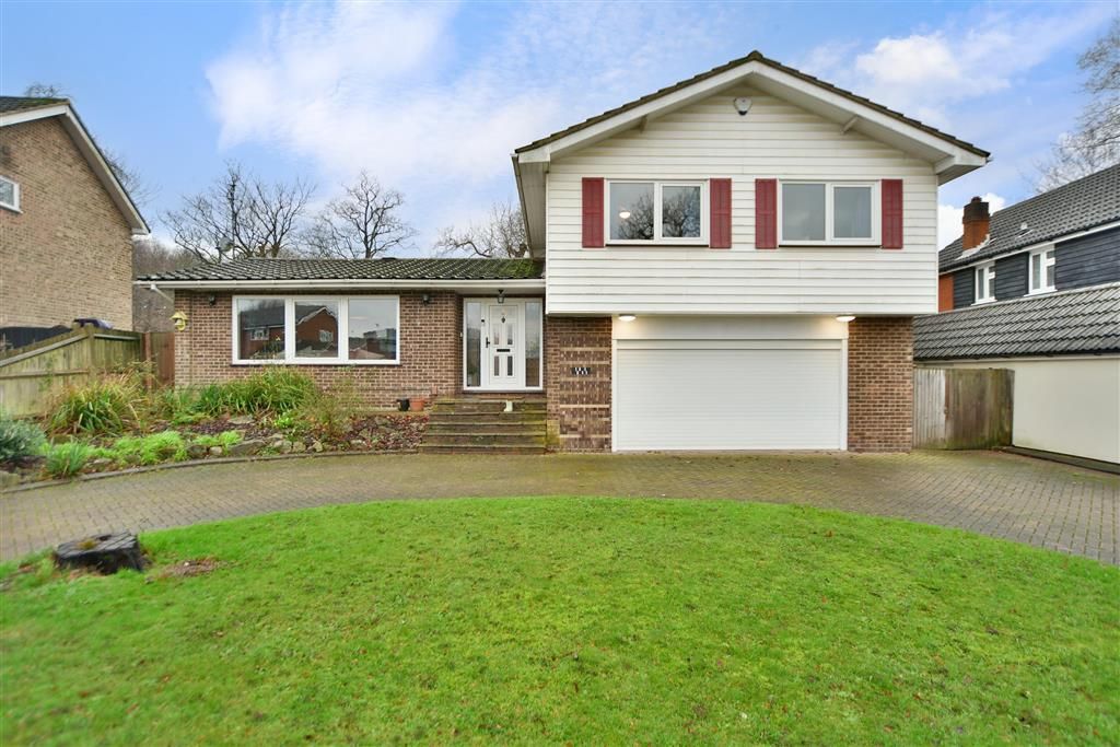 4 Bed Detached House For Sale In Lambourn Way Lords Wood Chatham
