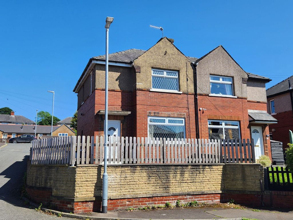 3 bed semi-detached house for sale in Backhold Avenue, Halifax HX3 - Zoopla