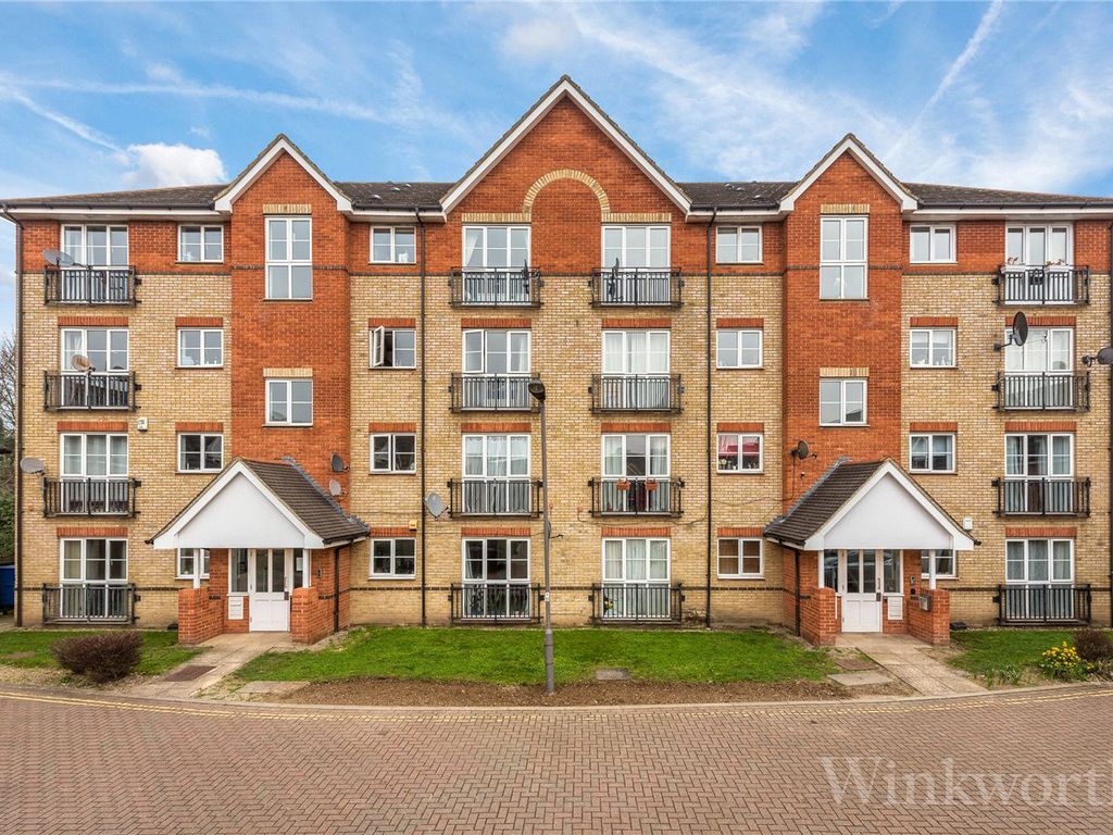 2 bed flat to rent in Joseph Hardcastle Close, London SE14 - Zoopla