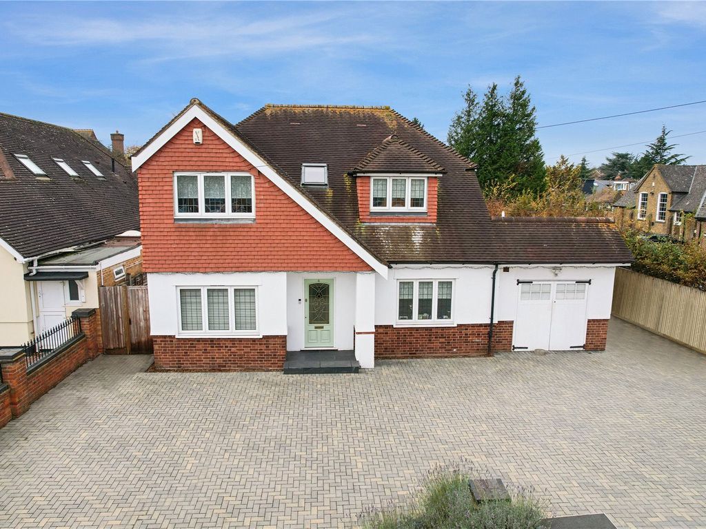 5 bed detached house for sale in Main Road, Hextable, Swanley BR8 - Zoopla
