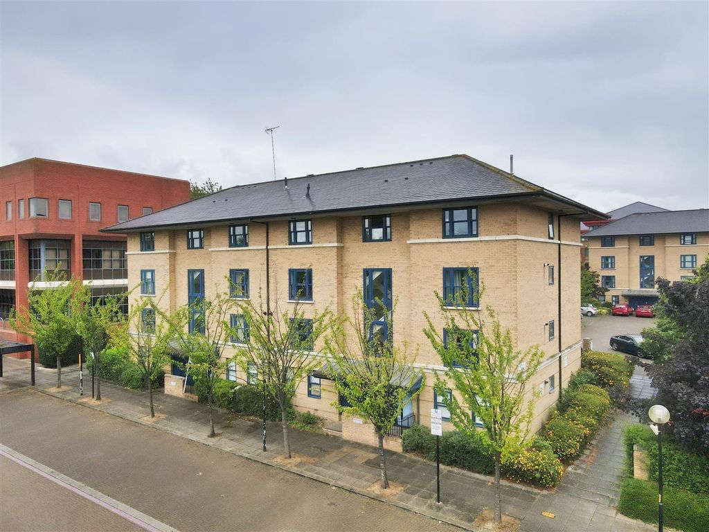 1 bed flat to rent in Dunton House, North Row, Central Milton Keynes ...