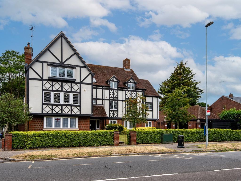 2 bed flat for sale in Offington Lane, Worthing BN14, £265,000 - Zoopla