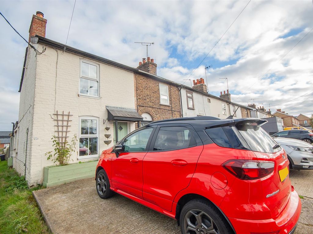 2 Bed End Terrace House For Sale In Main Road Broomfield Chelmsford