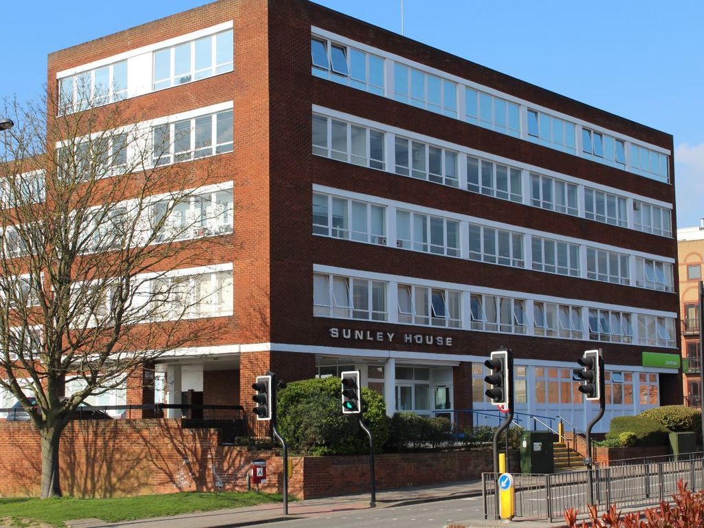 Office to let in 3rd & 4th Floors Sunley House, Oxford Road, Aylesbury ...