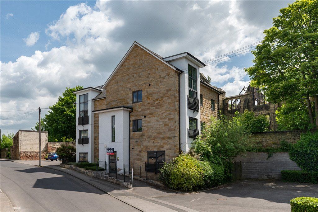 2 bed flat for sale in Troy Road, Morley, Leeds, West Yorkshire LS27 ...