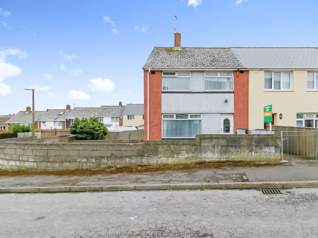 3 bed end terrace house for sale in Boon Close, Barry CF63 - Zoopla