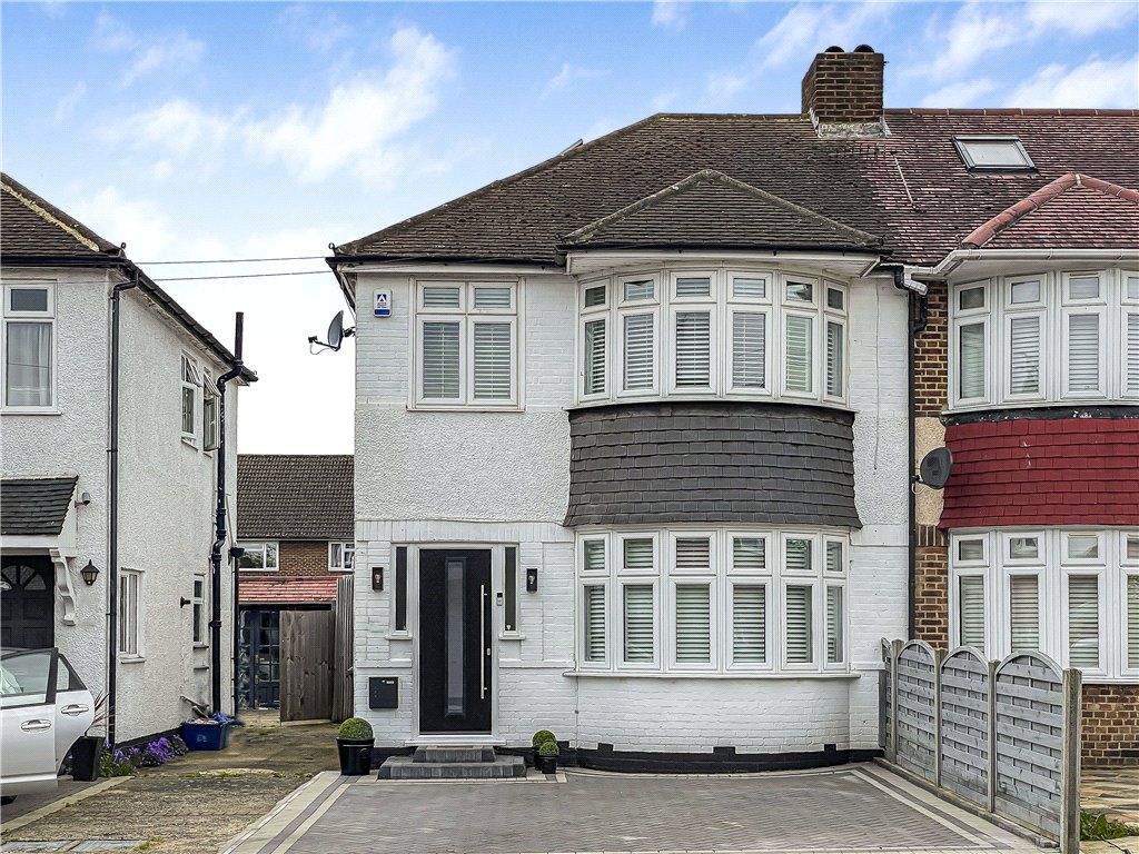 3 Bed Semi Detached House For Sale In Harvey Road Whitton Hounslow