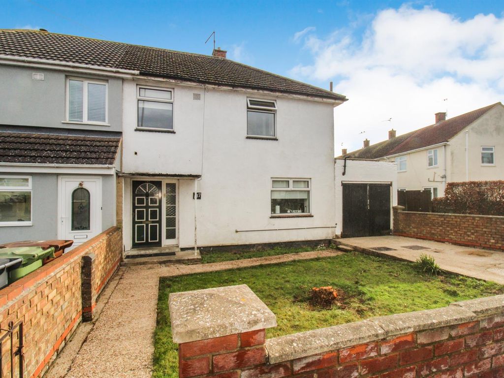 3 Bed Semi Detached House For Sale In Willow Brook Road Corby Nn17 £