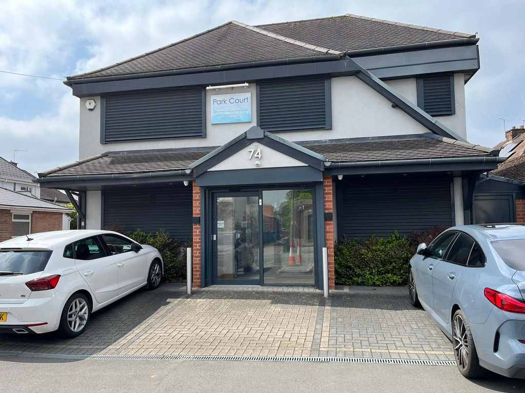 Property to let in Quinton Road, Cheylesmore, Coventry CV3, £36,000 pa ...