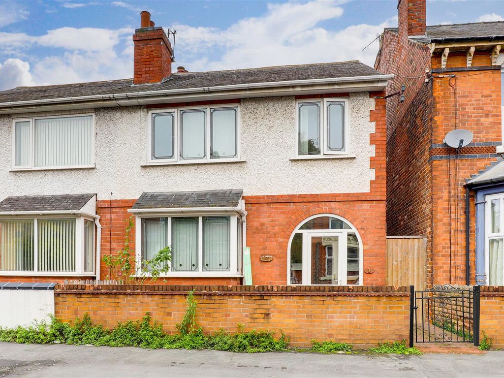 3 Bed Semi Detached House For Sale In Egypt Road New Basford