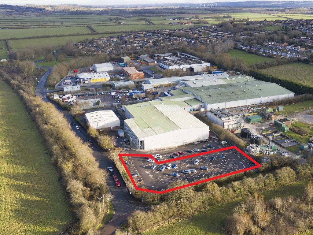 Land to let in Storage Yard, Blackworth Industrial Estate, Highworth ...