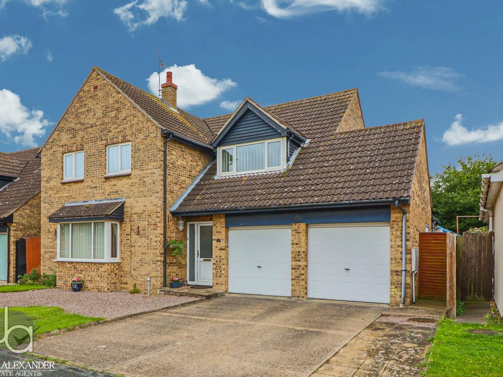 4 bed detached house for sale in Frietuna Road, Kirby Cross, Frinton-On ...