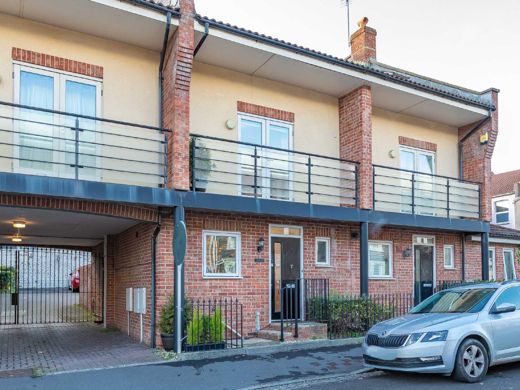 3 bed terraced house for sale in Laxey Road, Horfield, Bristol BS7 - Zoopla