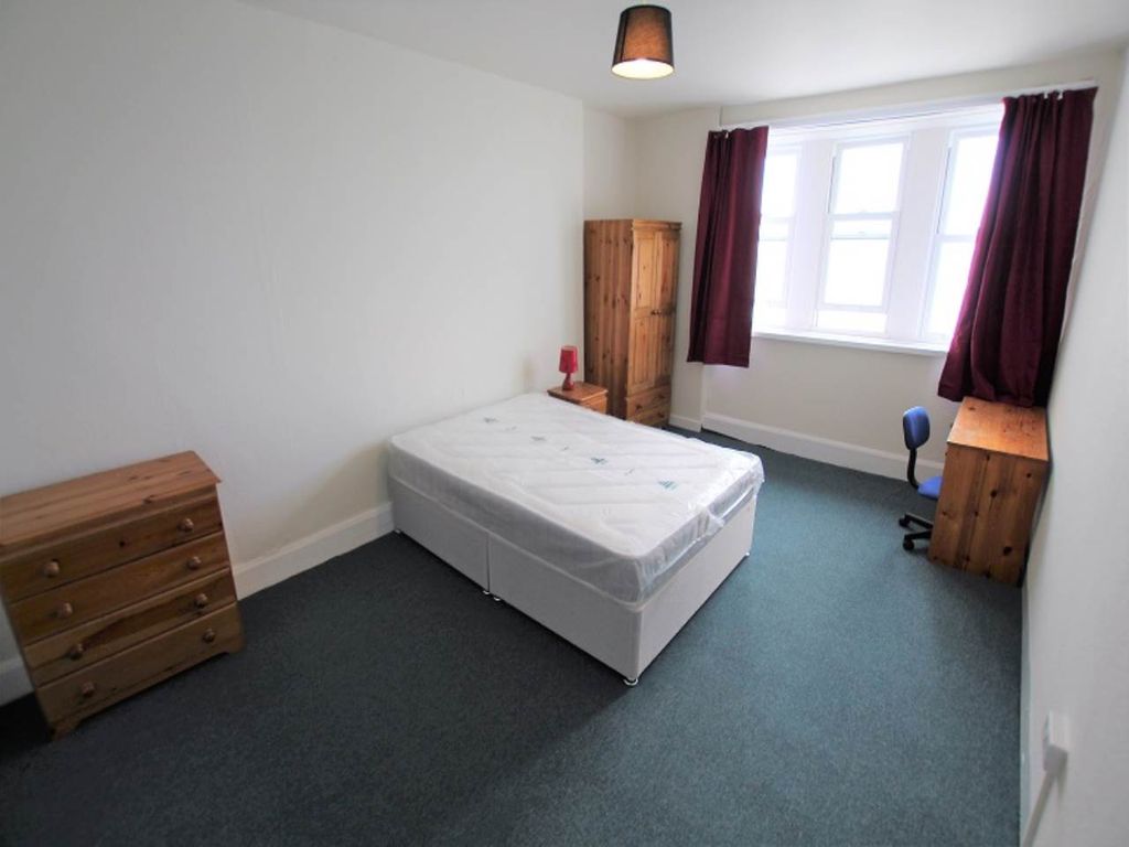 4 bed flat to rent in Victoria Terrace, Aberystwyth, Ceredigion SY23 ...
