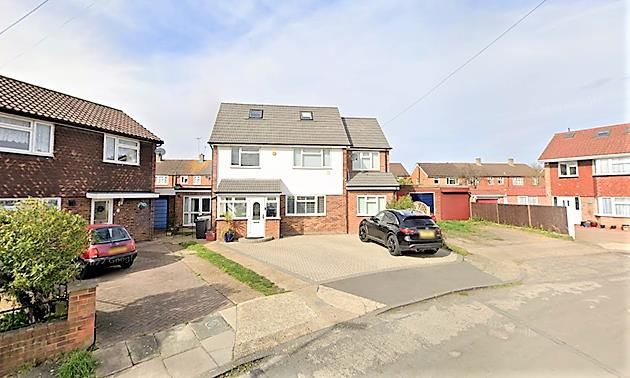 4 bed detached house for sale in Kevin Close, Hounslow TW4 - Zoopla