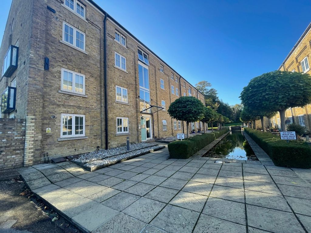 3 bed flat for sale in Mill Race, River, Dover CT17 - Zoopla