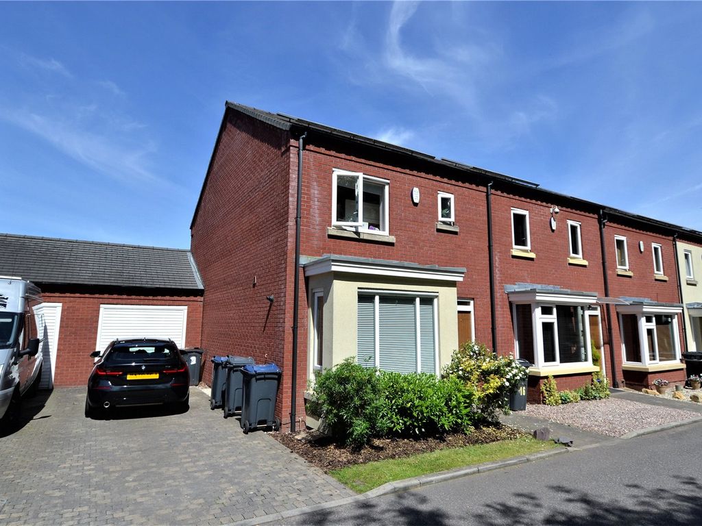 3 Bed End Terrace House For Sale In Cofton Park Drive Rednal