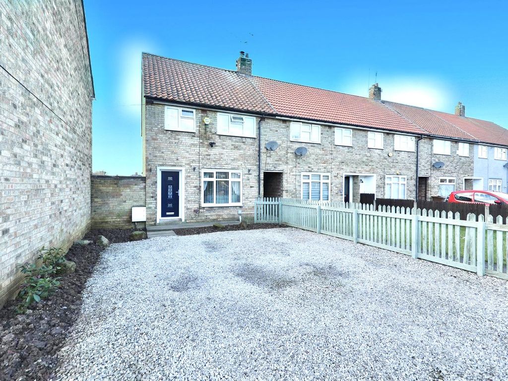 3 Bed End Terrace House For Sale In Rosedale Grove Hull Hu5 £135 000
