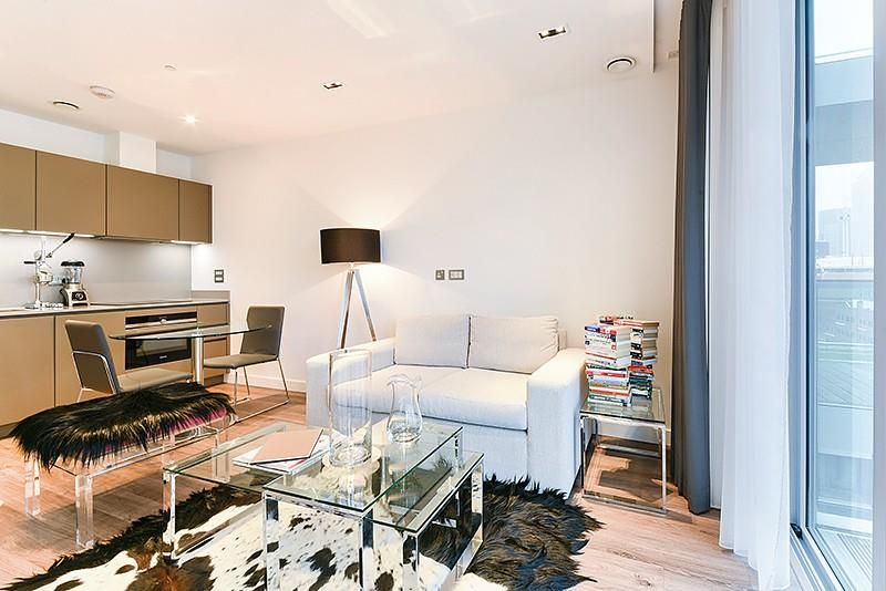 Studio to rent in Satin House, Piazza Walk, Aldgate, London E1 - Zoopla