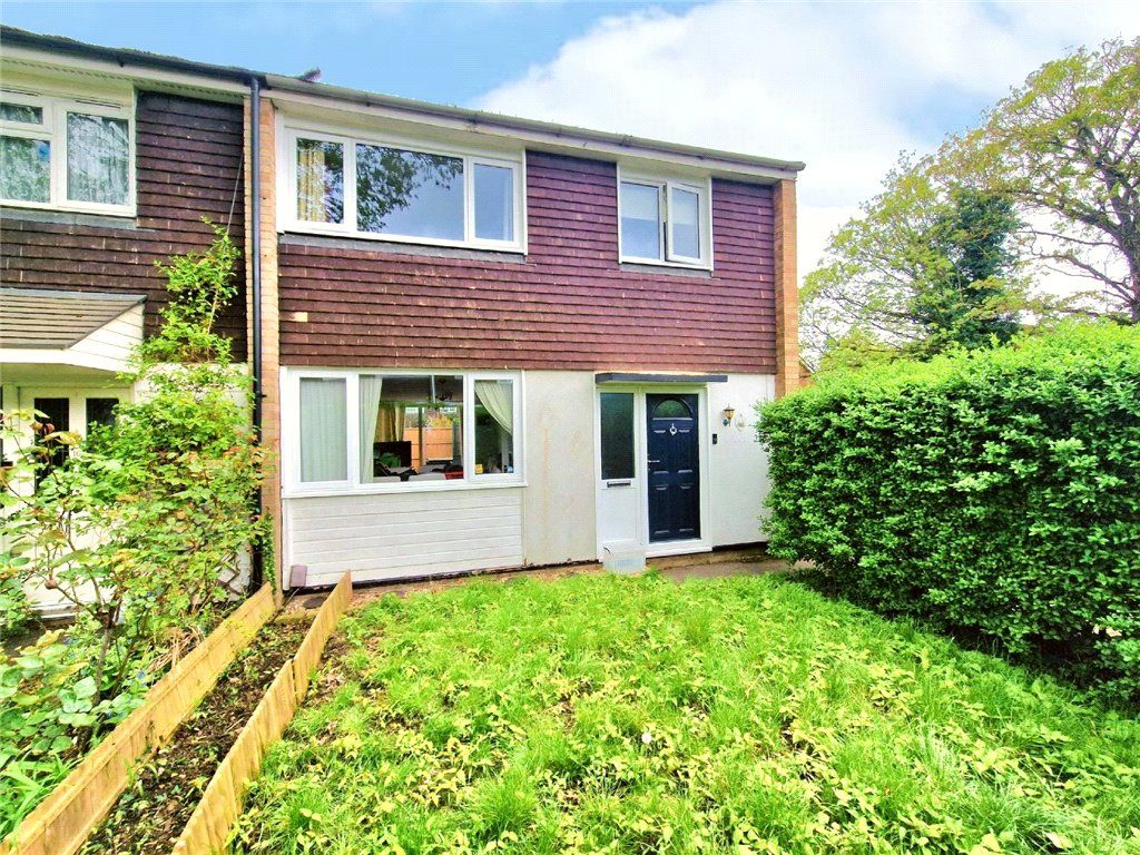 3 Bed End Terrace House For Sale In Sedgemoor Farnborough Hampshire