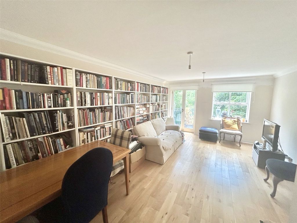 2 bed flat for sale in River Bank Close, Maidstone, Kent ME15, £170,000 ...