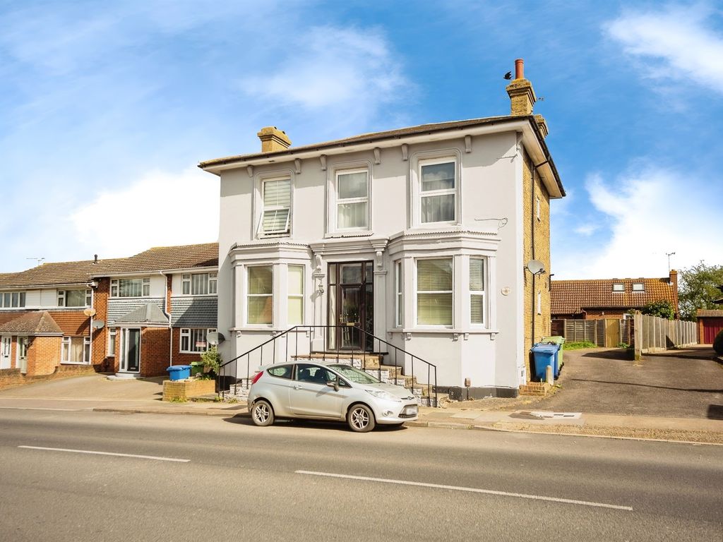 1 Bed Flat For Sale In Canterbury Road Sittingbourne Me10 £130 000