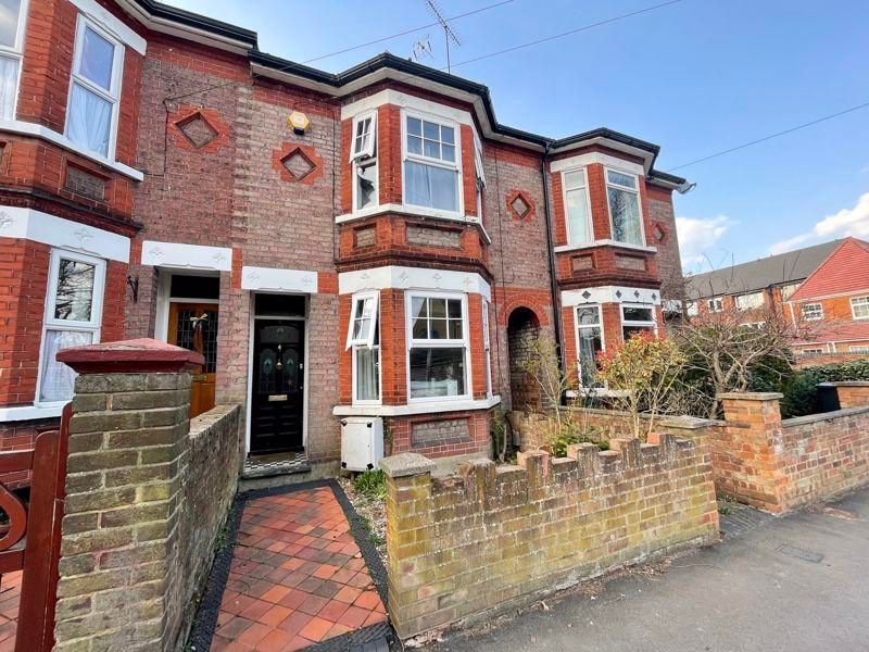 3 bed terraced house to rent in Clifton Road, Dunstable LU6, £1,600 pcm ...