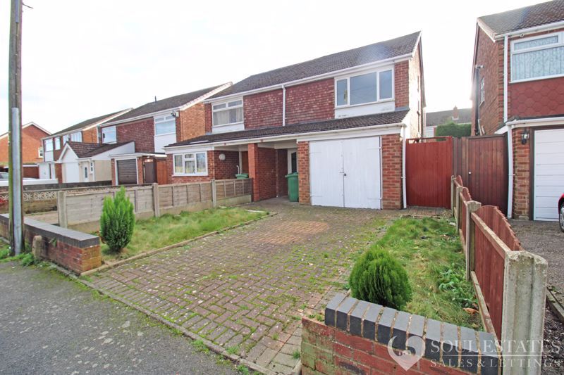 3 Bed Semi Detached House To Rent In Henlow Close Tipton Dy4 £1 000