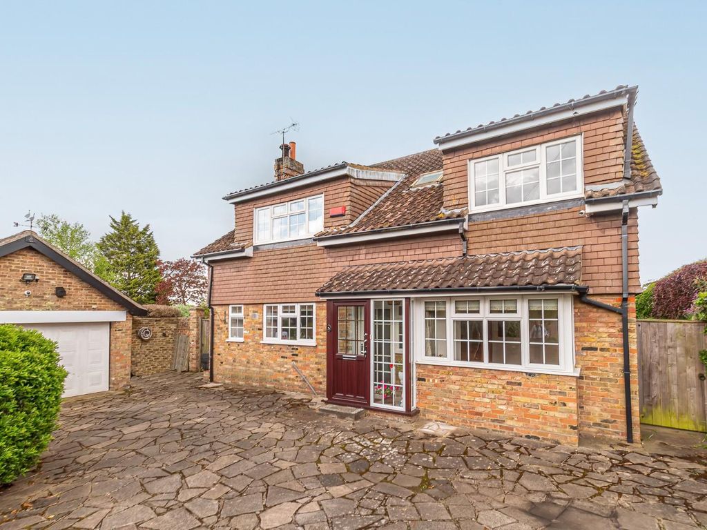 4 Bed Detached House For Sale In Mill Road Stanbridge Leighton