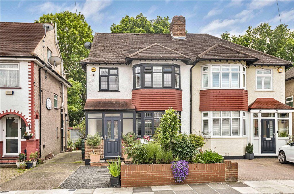 4 Bed Semi Detached House For Sale In Wills Crescent Whitton Hounslow