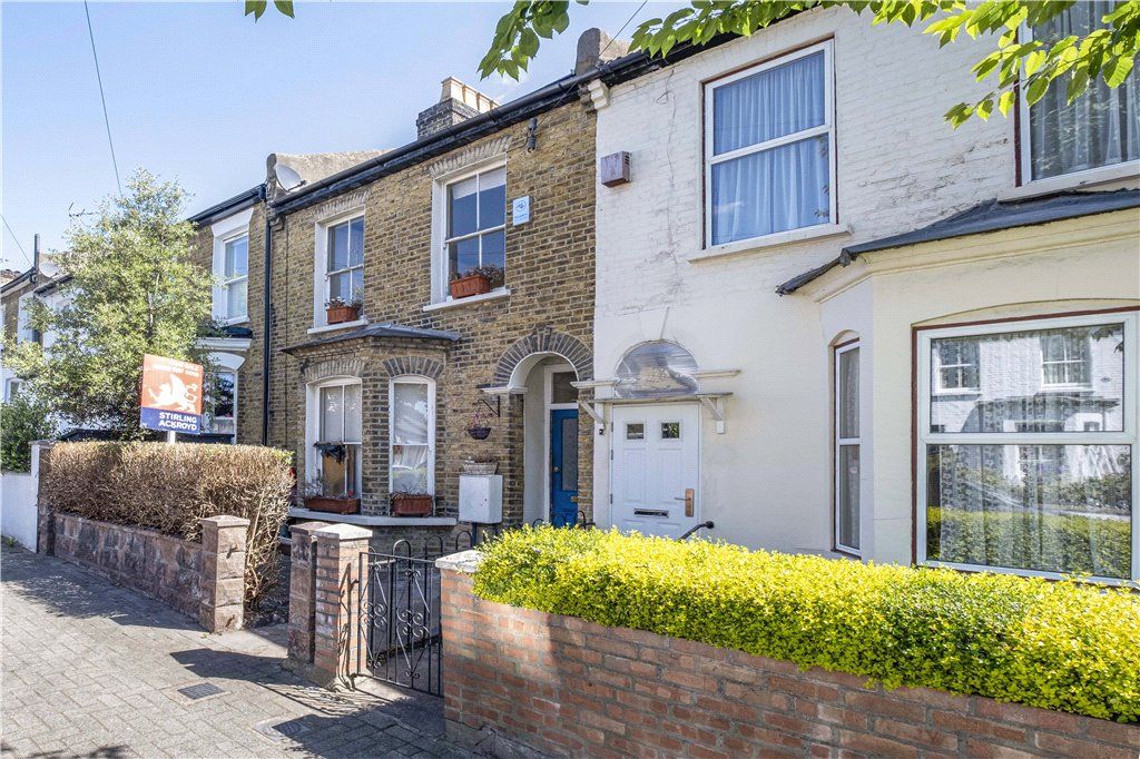 3 bed terraced house for sale in Balham Grove, London SW12 - Zoopla