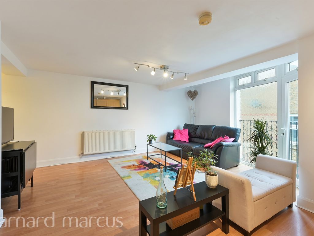 2 bed flat for sale in Cheam Common Road, Worcester Park KT4, £285,000 ...