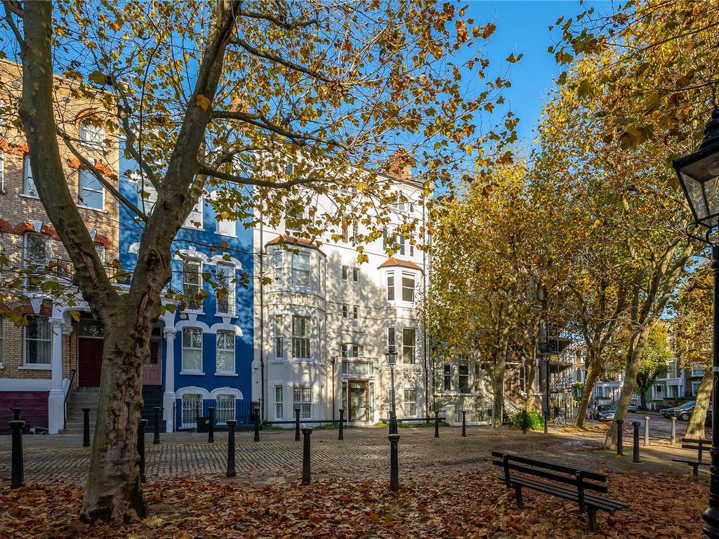 1 bed flat for sale in Chalcot Square, Primrose Hill, London NW1, £ ...