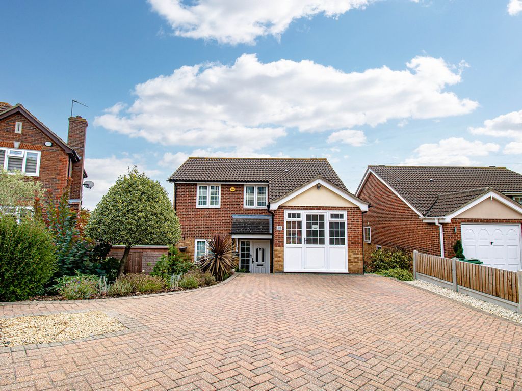 4 bed detached house for sale in Seaview Avenue, Basildon SS16 - Zoopla