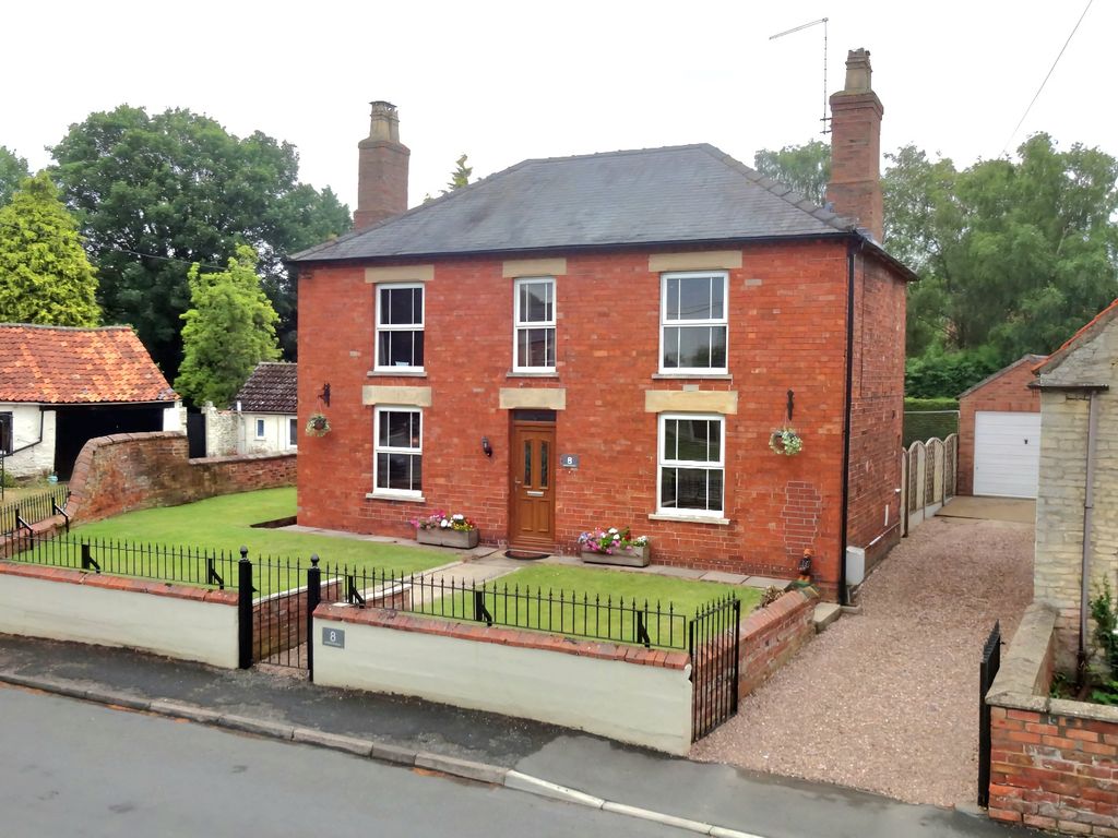 4 bed detached house for sale in North Street, Digby LN4, £395,000 - Zoopla