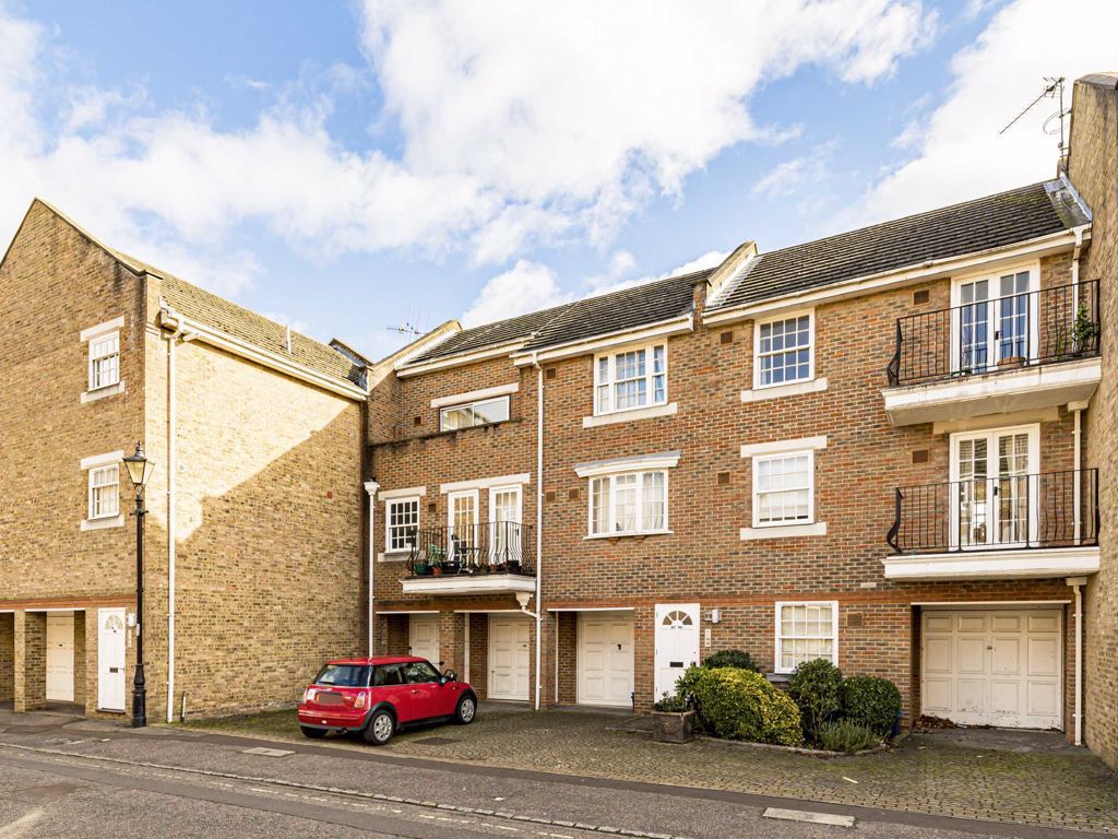 2 bed flat to rent in Cedar Terrace, Richmond TW9 - Zoopla