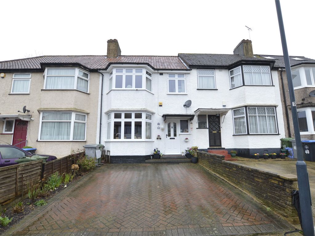 3 Bed Terraced House For Sale In Hill View Gardens Kingsbury London
