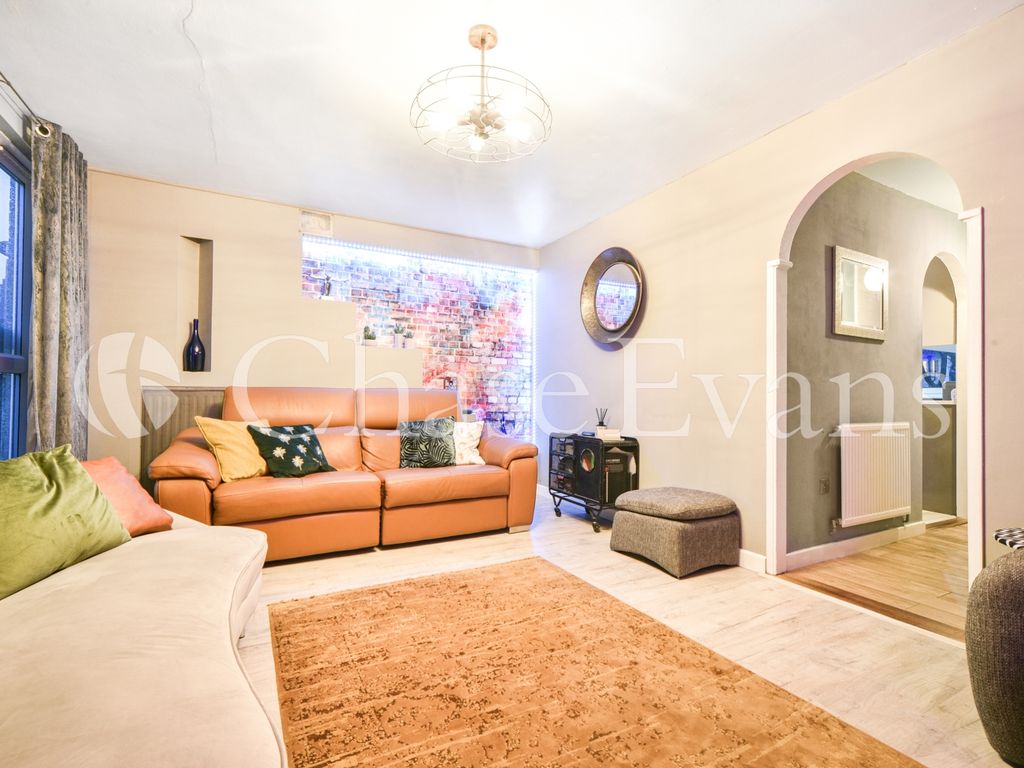 3 bed flat for sale in Glengall Grove, Isle Of Dogs E14, £425,000 - Zoopla