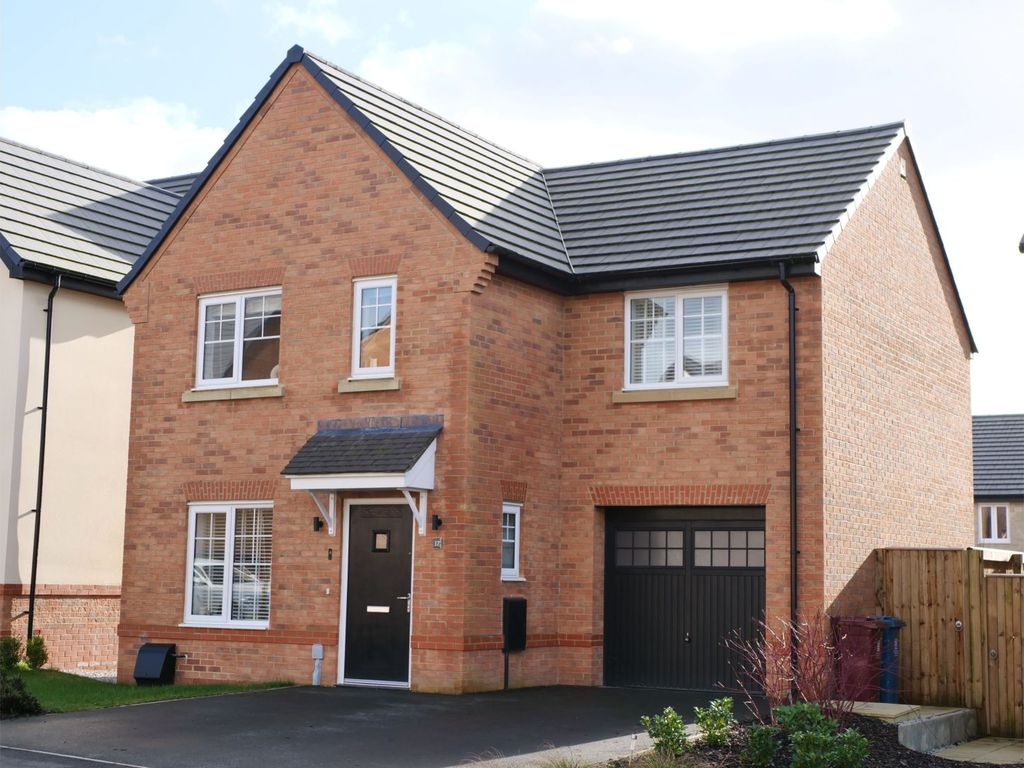 3 bed detached house for sale in Wayfaring Road, Clitheroe BB7, £ ...