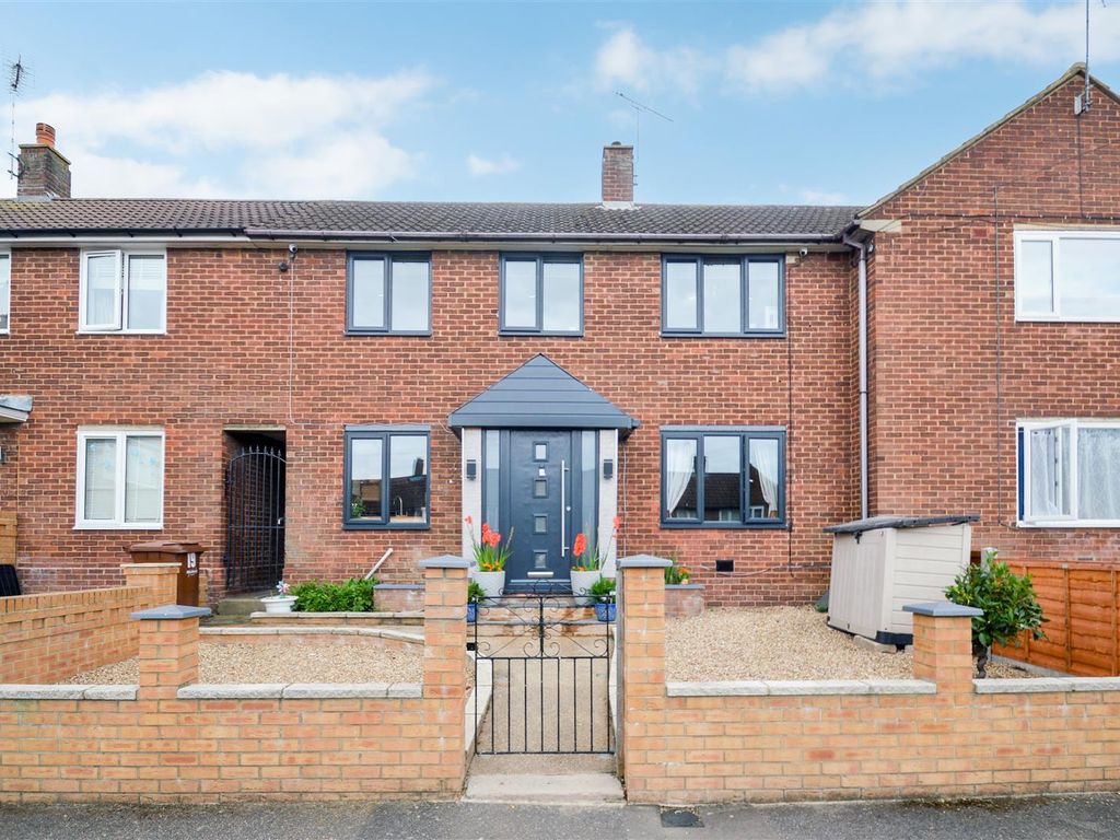 3 bed link-detached house for sale in Detling Close, Gillingham ME8 ...