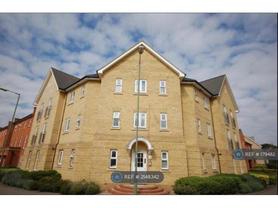 2 bed flat to rent in Moorfoot House, Great Ashby, Stevenage SG1, £ ...
